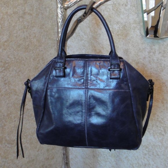 Elliott Lucca | Bags | Elliott Lucca Navy Leather Bag | Poshmark